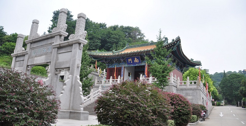 Yuejiang Tower-Best china Tours service_chinatoursnet.com