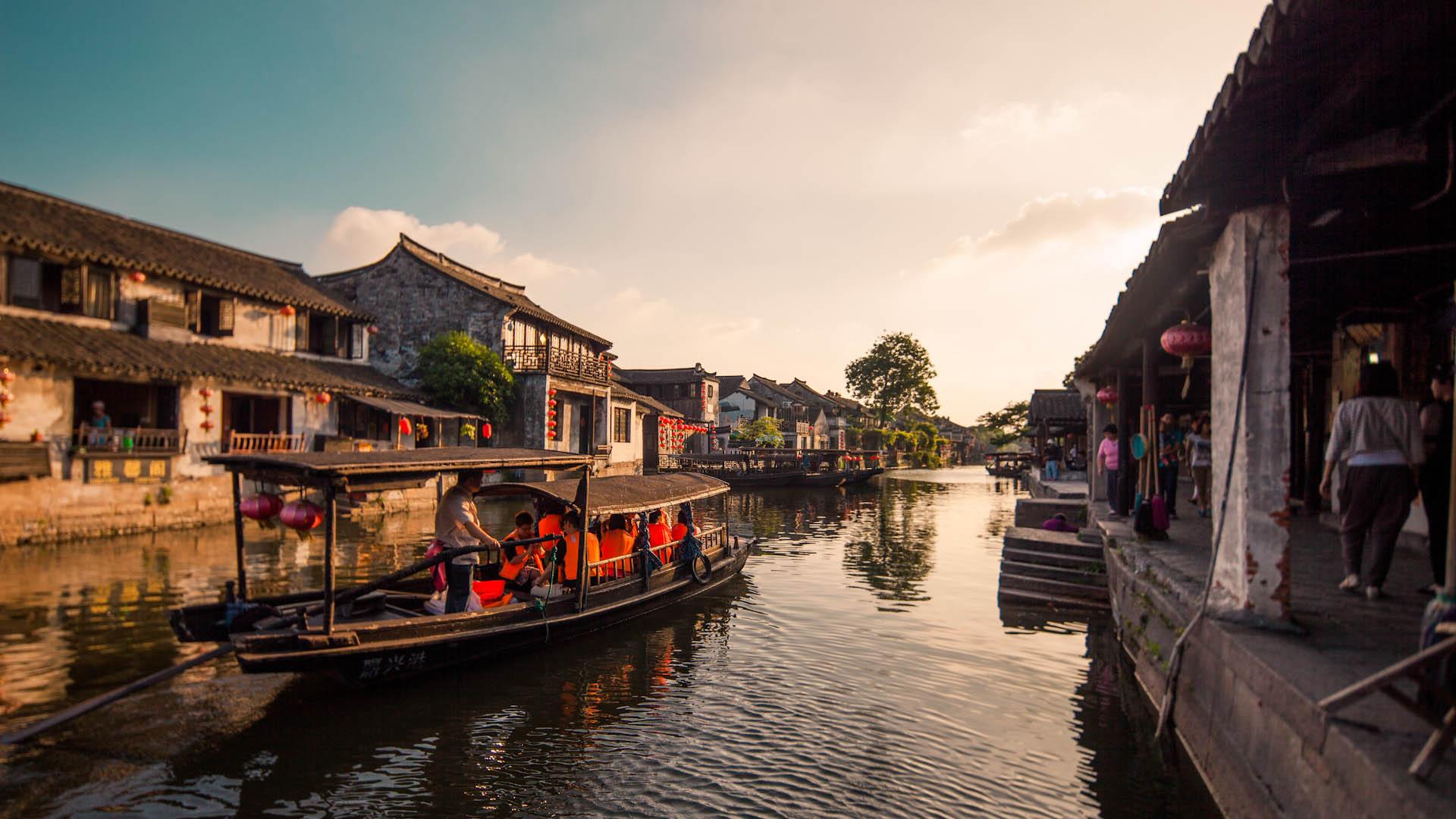 Wuzhen & Xitang Water Town Day Tour from Shanghai